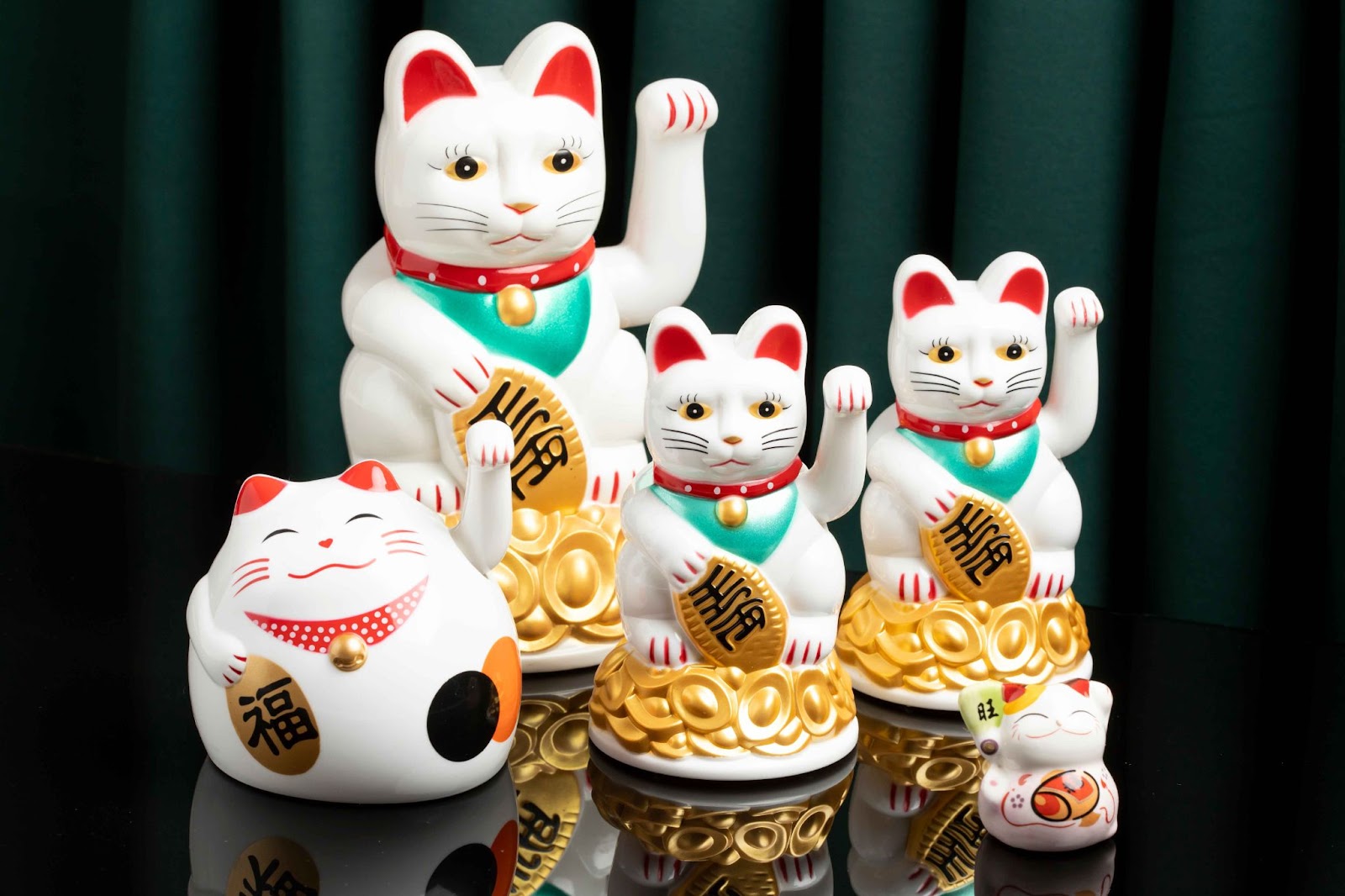12 Oleh-Oleh Khas Jepang yang Nggak Mahal tapi Berkesan! 12 Oleh-Oleh Khas Jepang yang Nggak Mahal tapi Berkesan!
